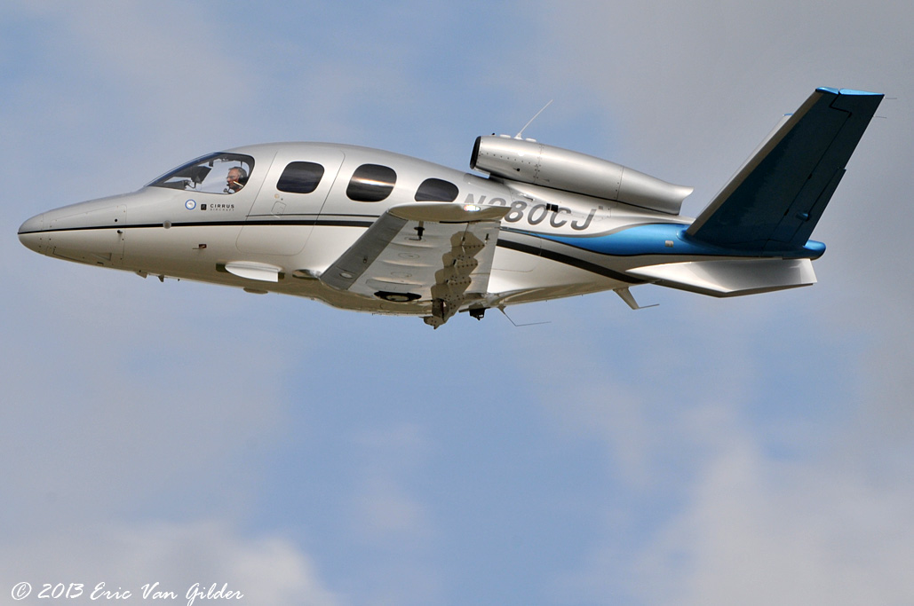 Van Gilder Aviation Photography, Eaa AirVenture Oshkosh 2013- Cirrus ...
