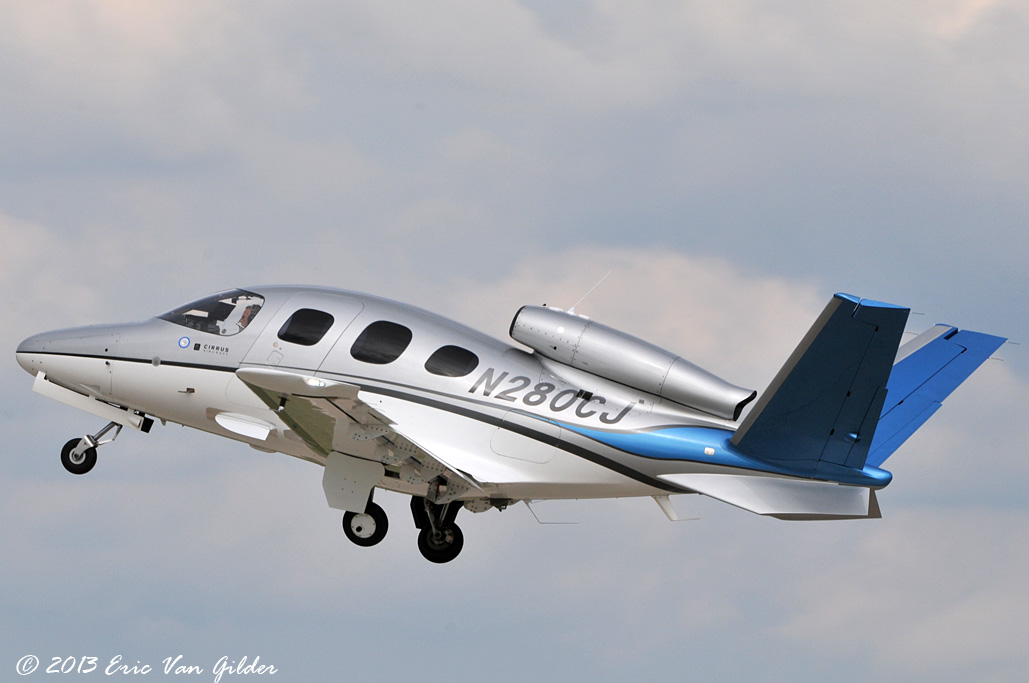 Van Gilder Aviation Photography, Eaa AirVenture Oshkosh 2013- Cirrus ...