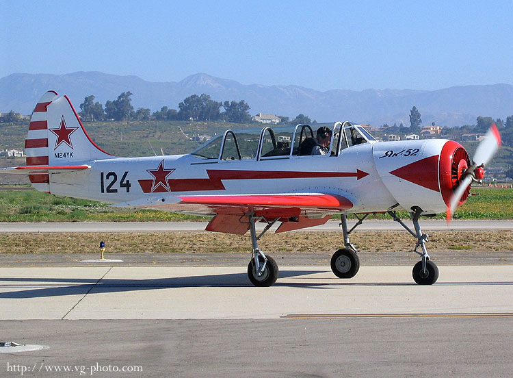 Van Gilder Aviation Photography, Yak-52